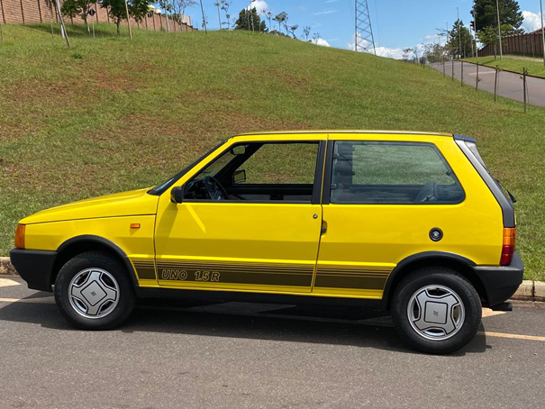 Vendo Fiat Uno 1.5R 1989 carro de Colação Placa Preta BH